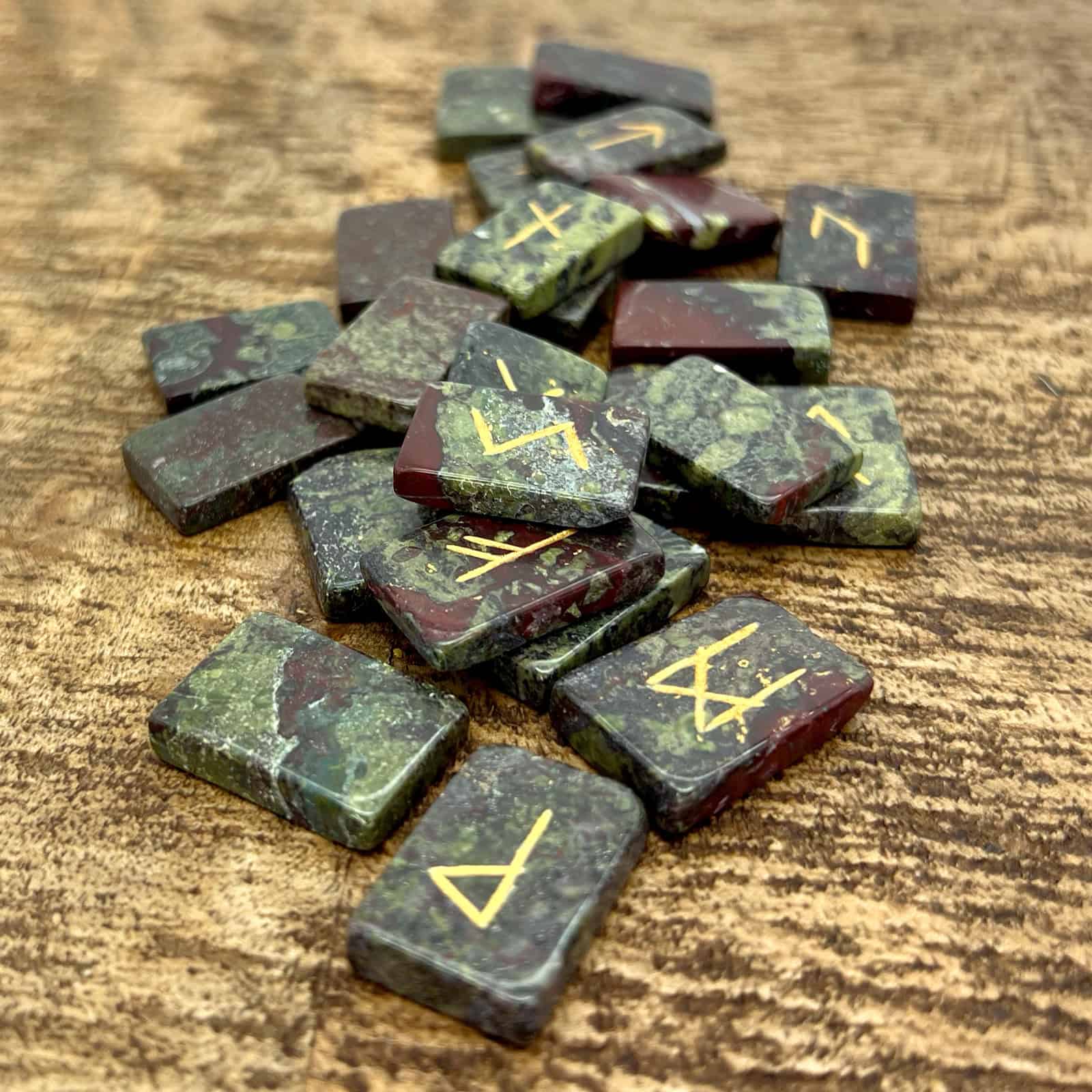 Elder Runes in Stone - Arca Noctis
